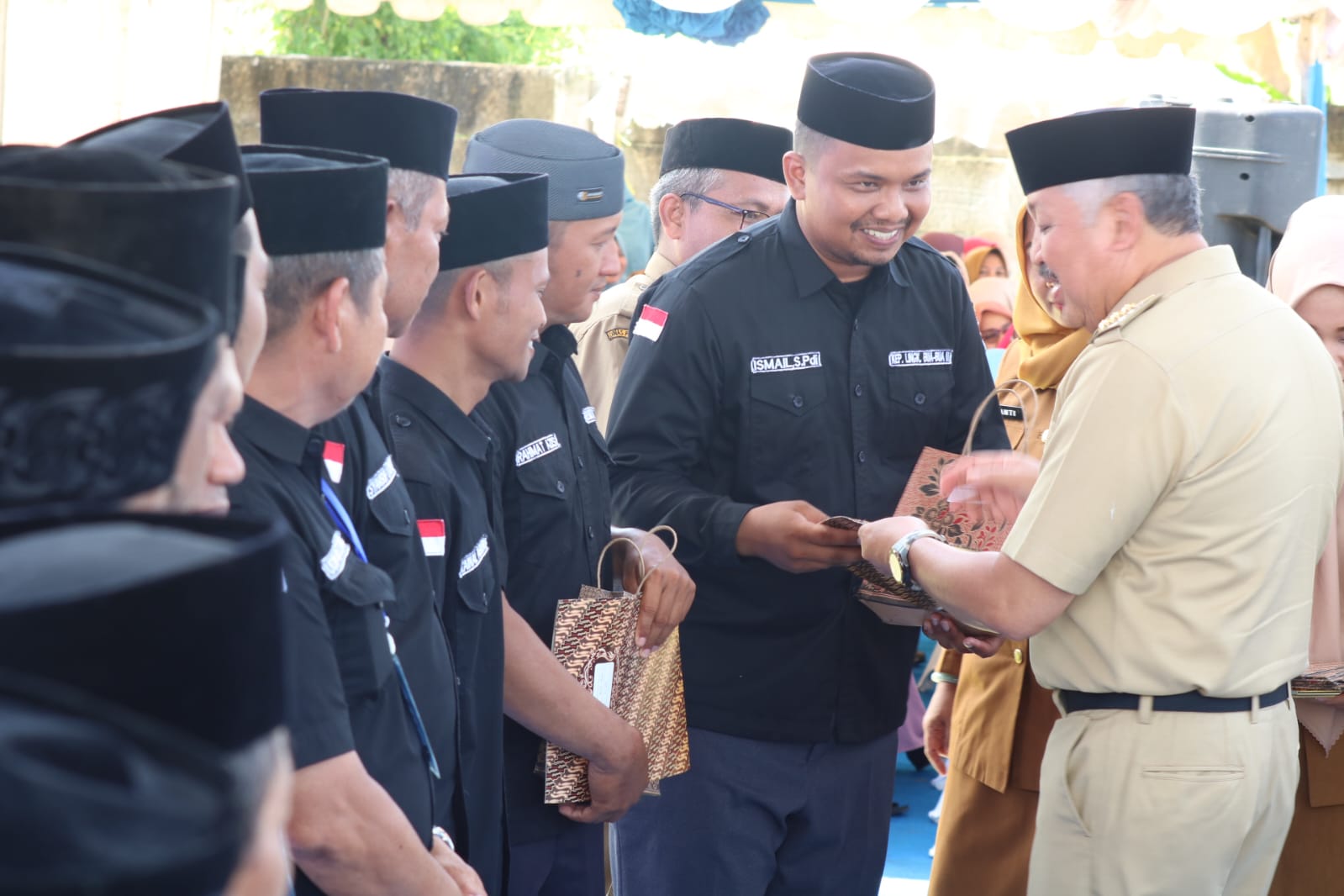 Peringatan Maulid Nabi Muhammad SAW di Watang Sawitto Diwarnai ...