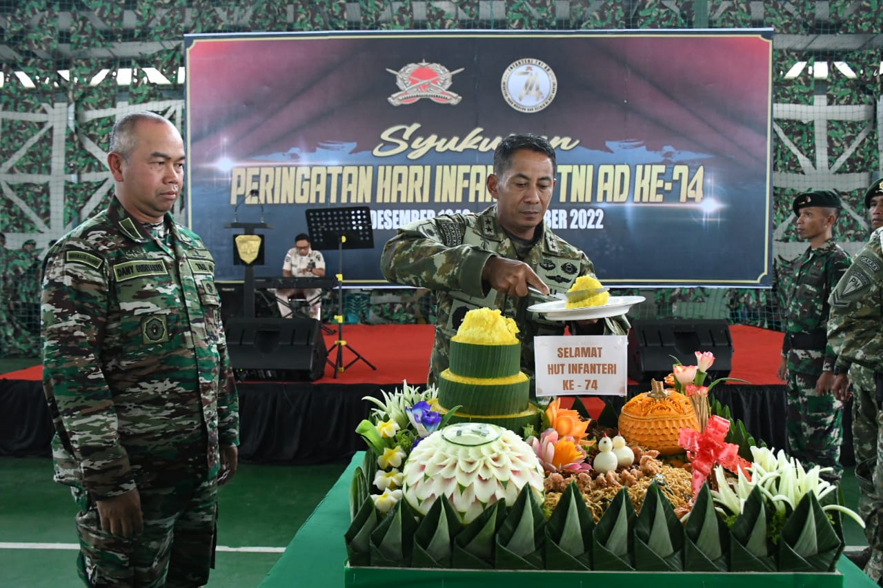 Belah Kelapa Muda, TYWPJ Prajurit Infanteri Kodam Hasanuddin dan Divif ... Belah Kelapa Muda, TYWPJ Prajurit Infanteri Kodam Hasanuddin dan Divif ...