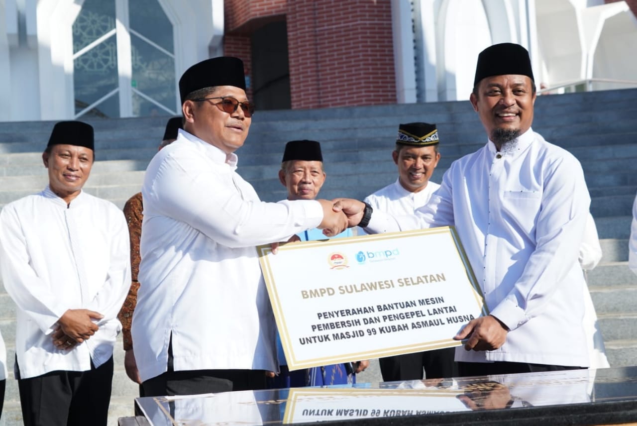 Wakili Pangdam, Asintel Kasdam XIV/Hsn Hadiri Peresmian Masjid Kubah 99 Asmaul Husna Kota ...