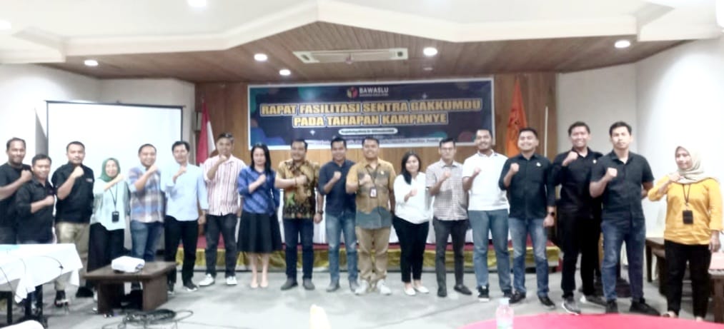 Jelang Masa Kampanye, Bawaslu Toraja Utara Adakan Rapat Sentra Gakkumdu - PedomanRakyat.co.id
