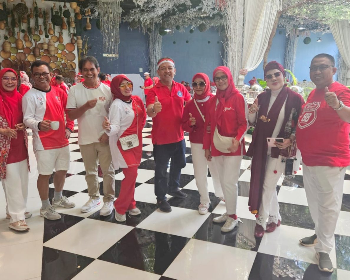 Aksi Kocak Emak-Emak IKB PPSP IKIP UP Lomba 17-an, Sukses Bikin Ngakak - PedomanRakyat.co.id