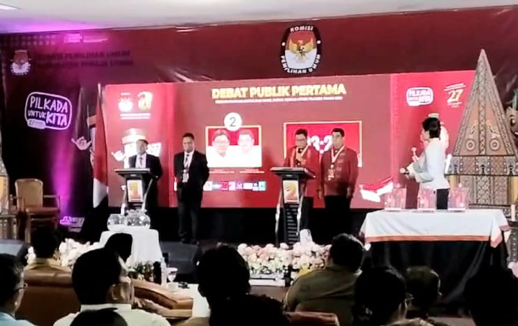 Debat Pertama Andrew Tampil Gemilang, Jelaskan Visi Misi Toraja Maju dan Menyenangkan ...