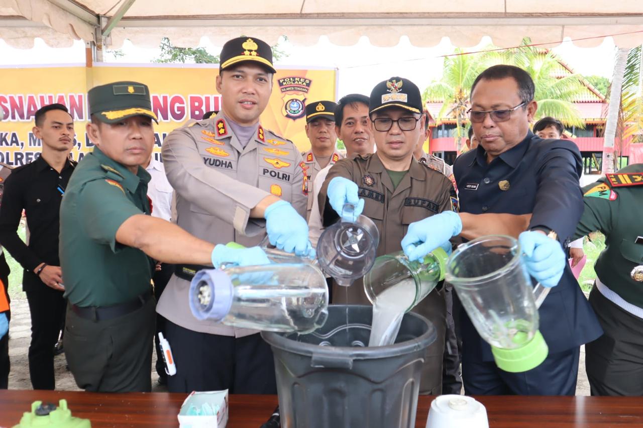 Tunjukkan Kesiapan Pengamanan Idul Fitri 1446 H, Polres Kolaka Laksanakan Apel Gelar Pasukan ...